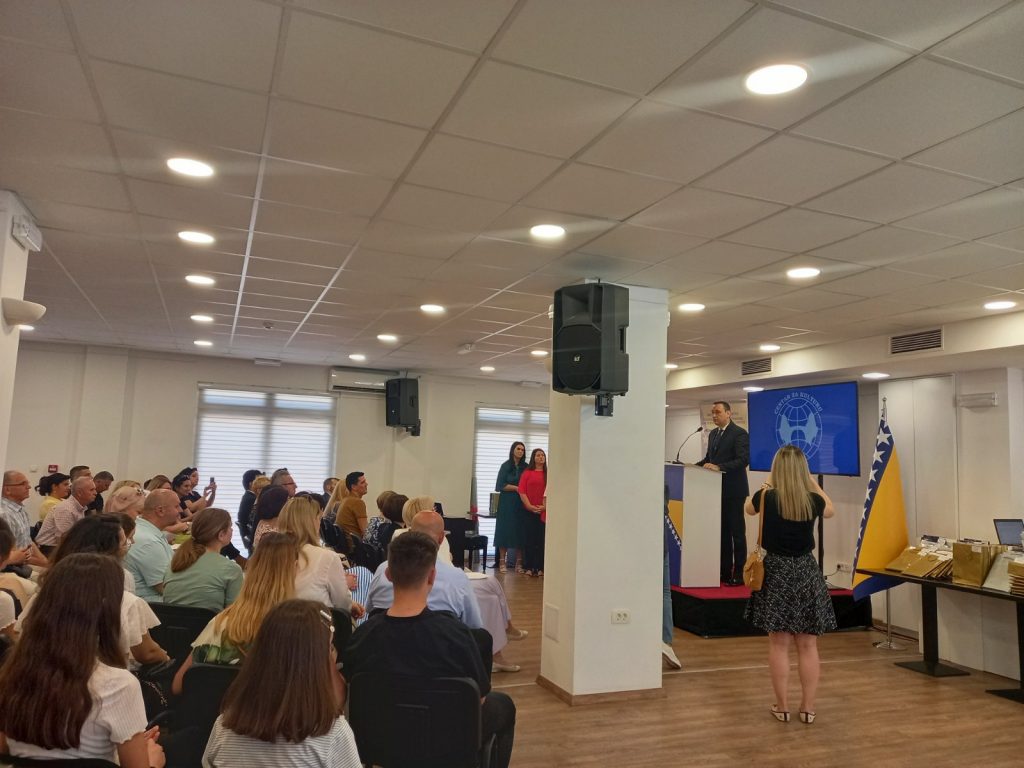 Dodjela priznanja za najbolje učenike – EUT Mostar